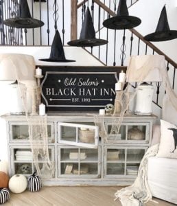 50 Farmhouse Halloween Decorations - Prudent Penny Pincher