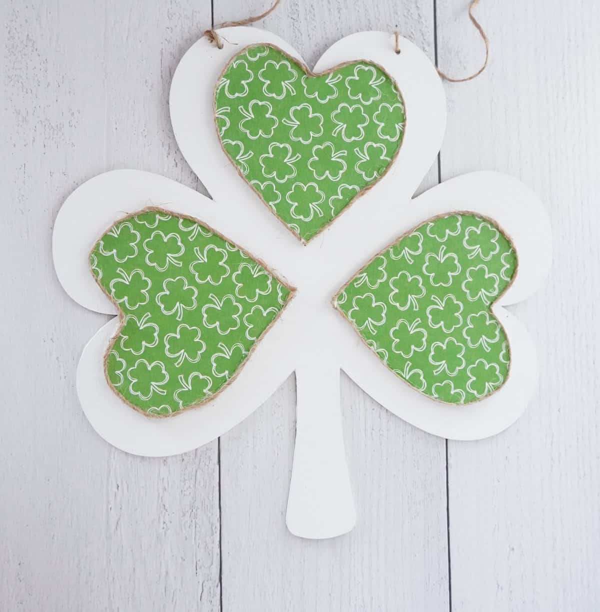 Dollar Tree Shamrock Craft for St Patrick's Day - Prudent Penny Pincher
