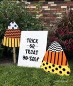 50 DIY Halloween Signs - Prudent Penny Pincher