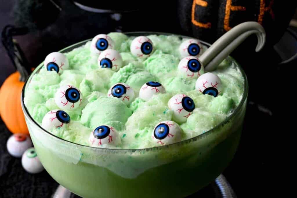 20 Best Halloween Drinks for Kids - Prudent Penny Pincher