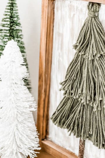 25 Best DIY Christmas Signs - Prudent Penny Pincher