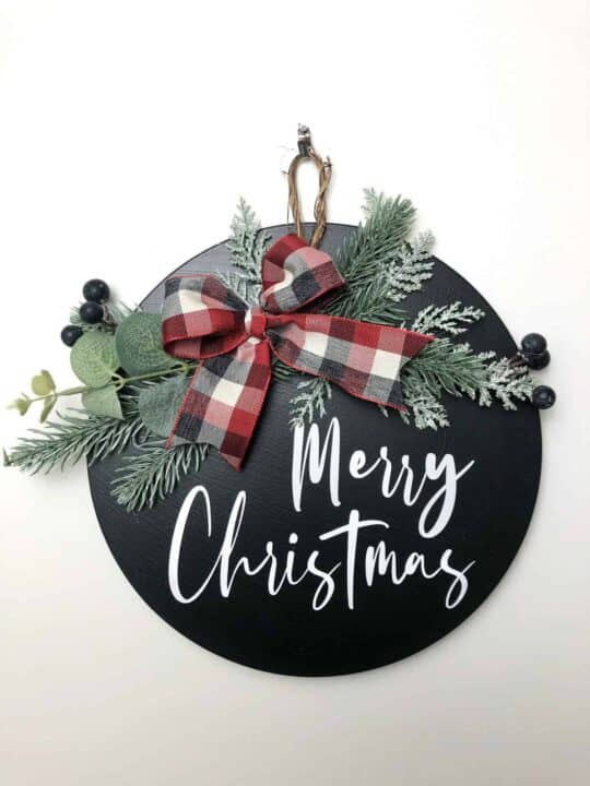 25 Best DIY Christmas Signs - Prudent Penny Pincher