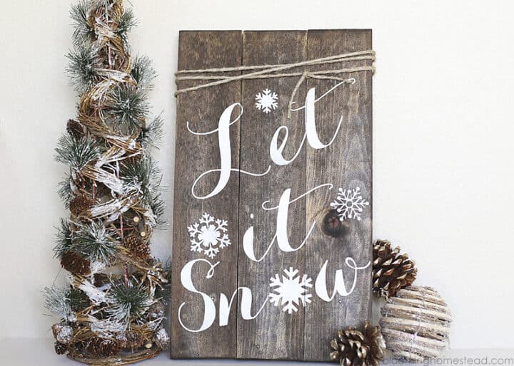 25 Best DIY Christmas Signs - Prudent Penny Pincher