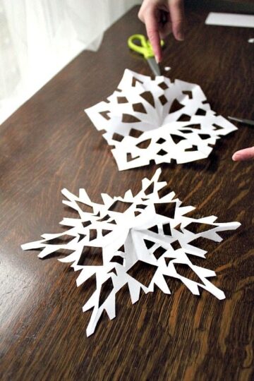 25 Best Snowflake Crafts for Kids - Prudent Penny Pincher
