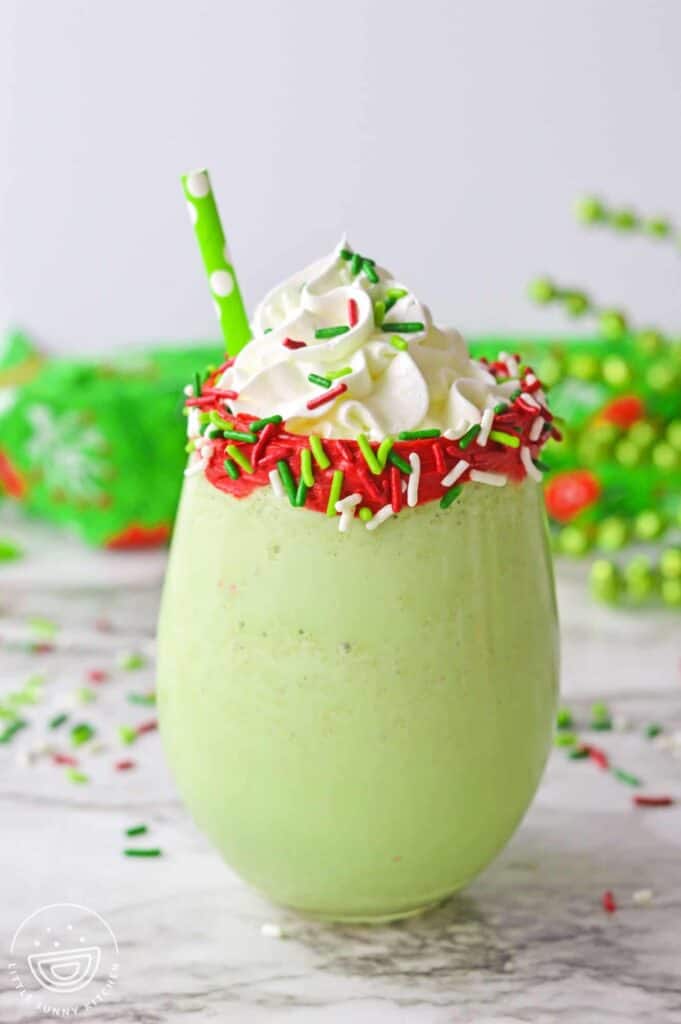 20 Best Non-Alcoholic Christmas Drinks for Kids - Prudent Penny Pincher