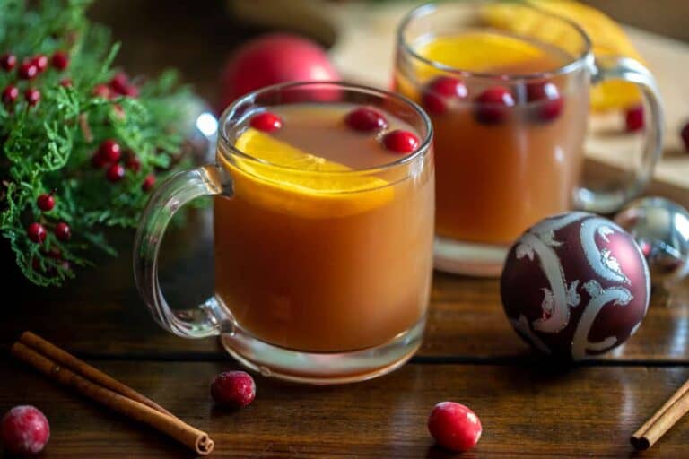 20 Best Non-Alcoholic Christmas Drinks for Kids - Prudent Penny Pincher