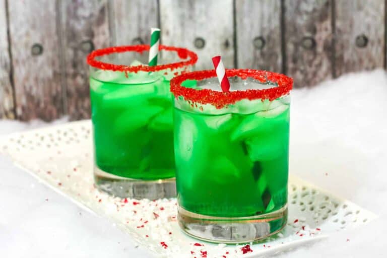 20 Best Non-Alcoholic Christmas Drinks for Kids - Prudent Penny Pincher