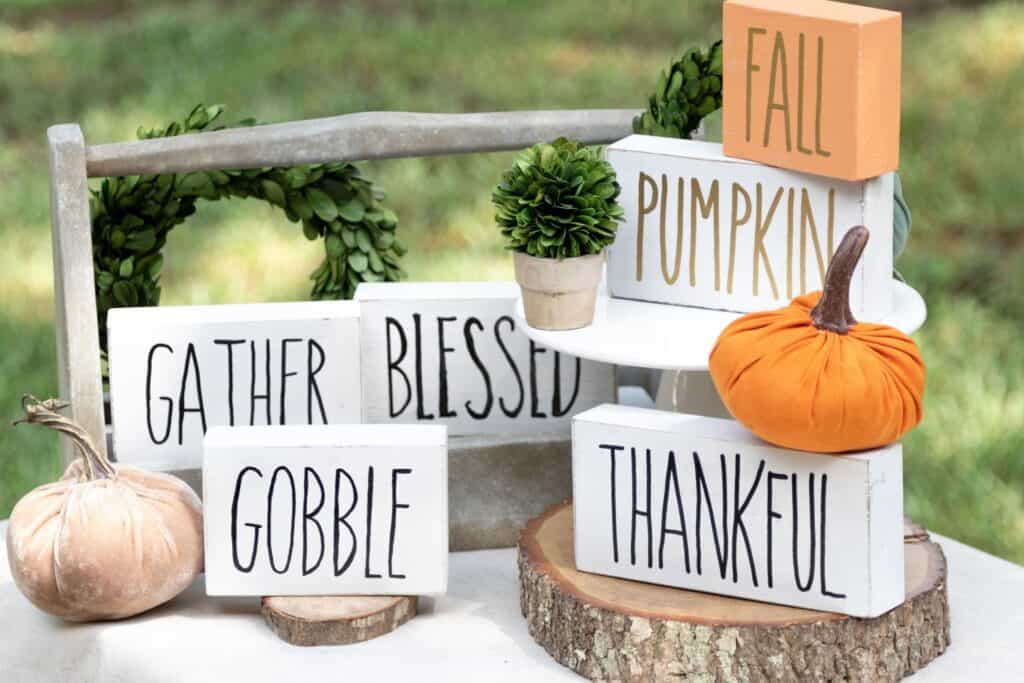 25 Easy DIY Fall Signs - Prudent Penny Pincher